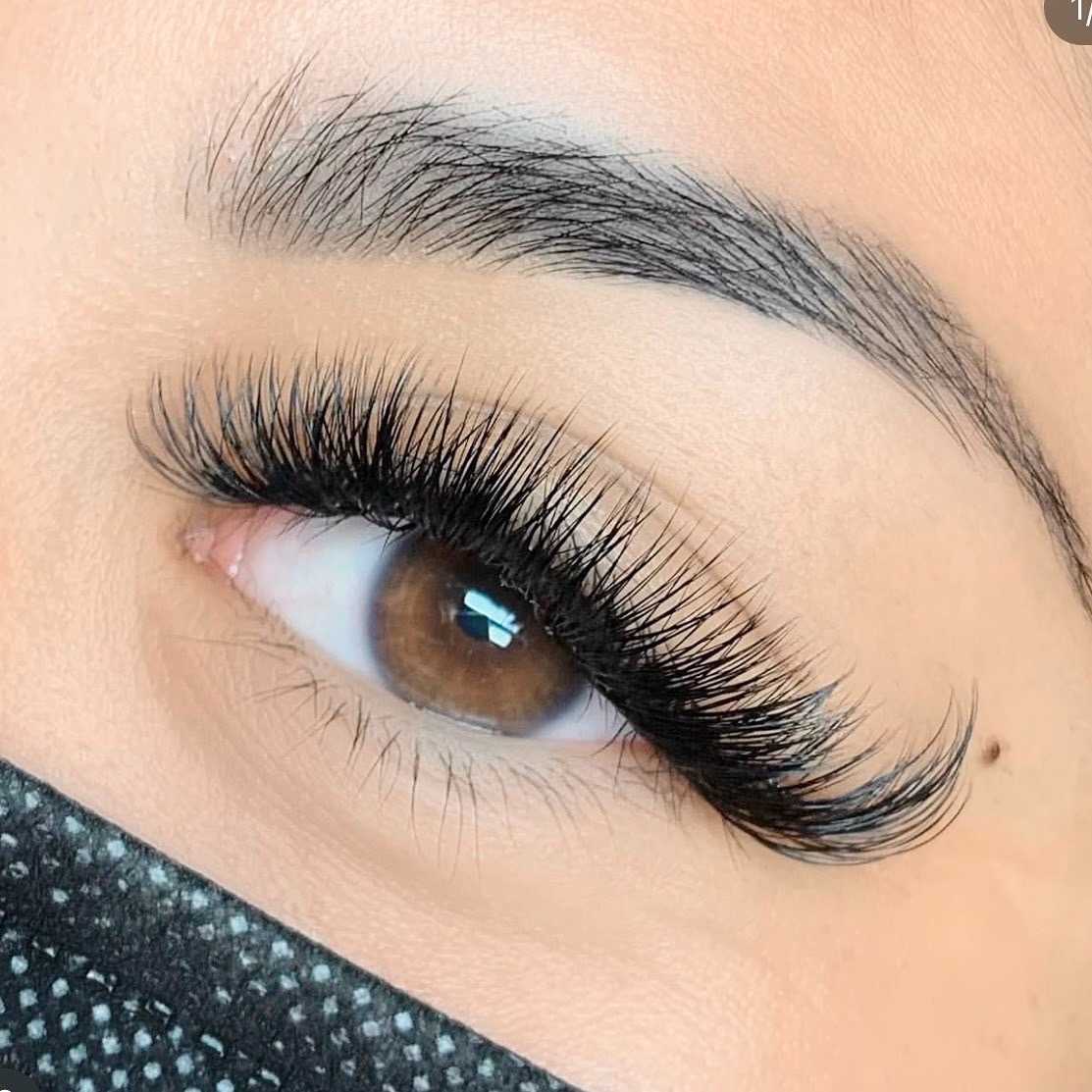 Top Natural Looking Lash Extensions for 2023 Top Natural Looking Lash Extensions for 2023